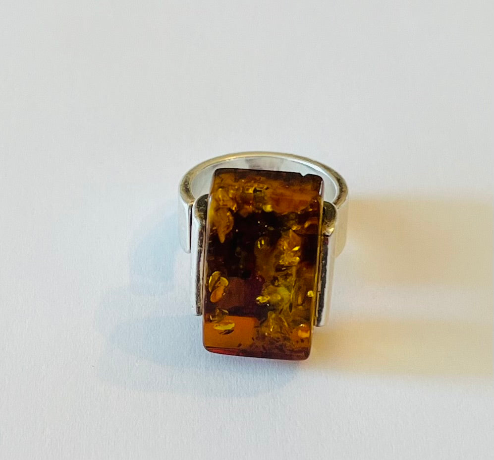 The Connector - Sterling Silver Rectangular Amber Ring – JANE